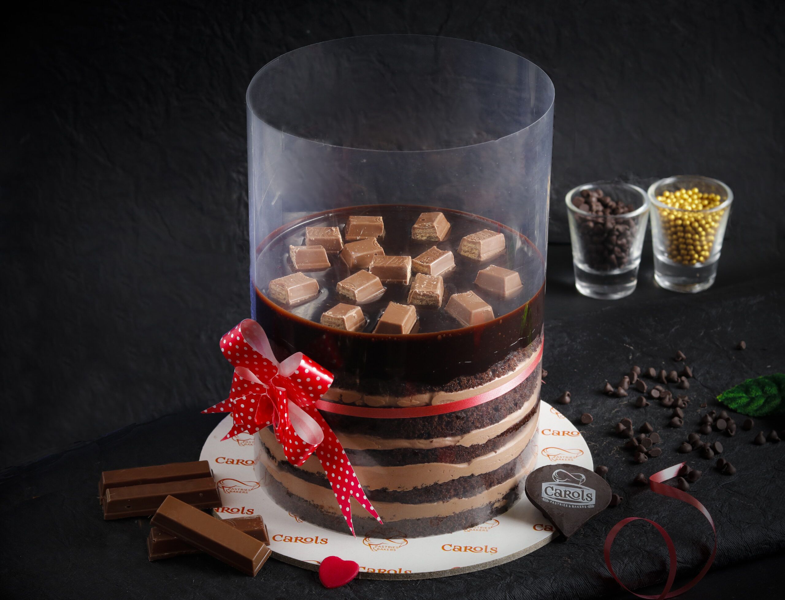 Eggless Kitkat Pull Me Up Cake - Carols Pastries and Bakers